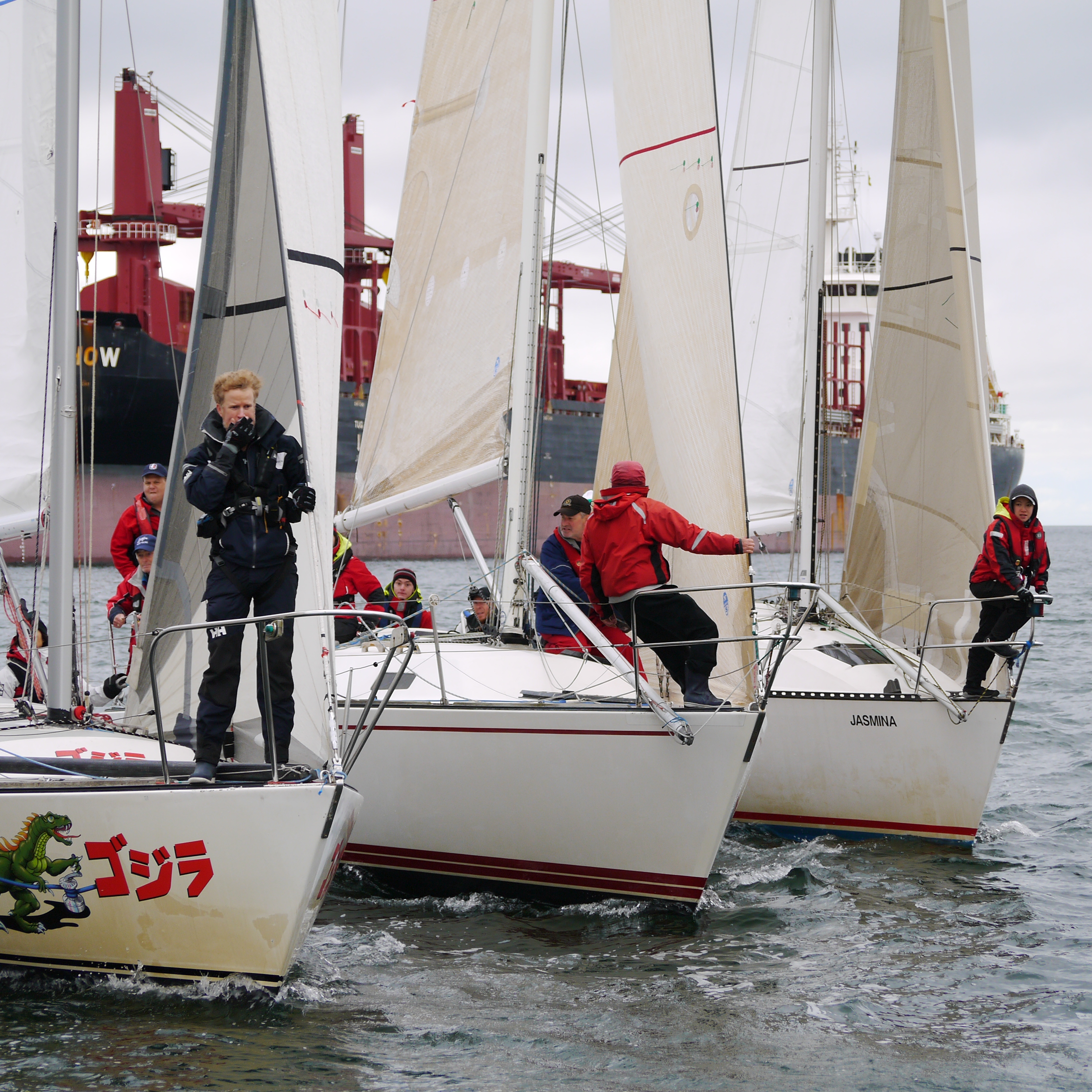 VRC Racing | crowded